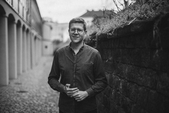 Portrétoval anglickou královnu — Nakladatelství Argo